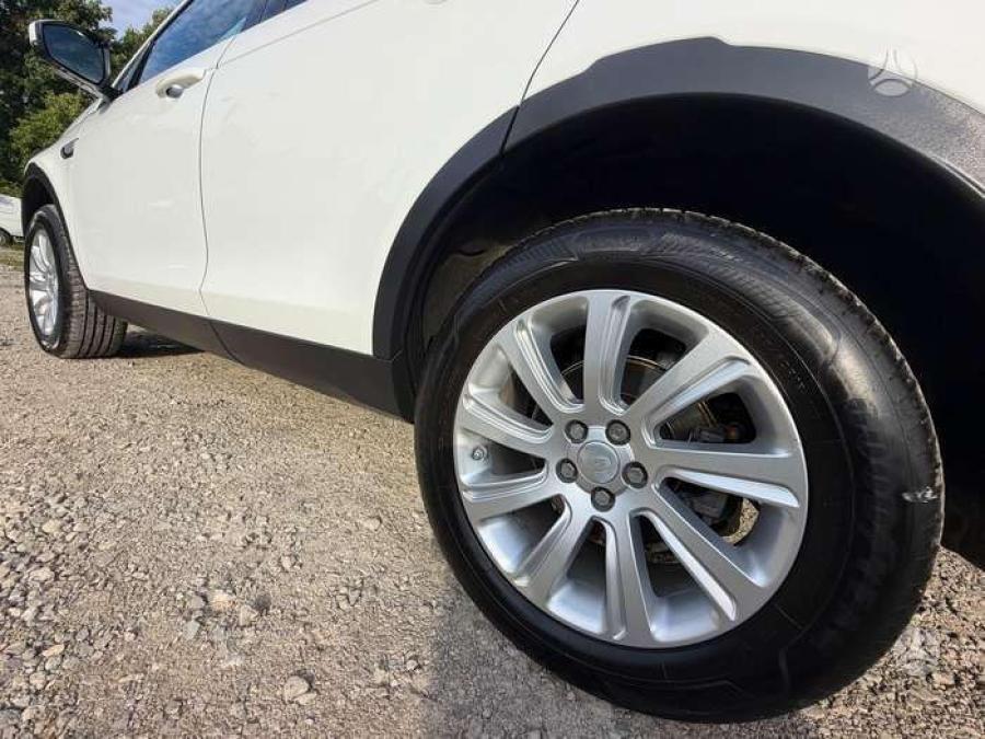 Balts Land Rover Discovery Sport 2015 Šauļi, ar dzinēja tilpumu 2.18 L un nobraukumu 195 tūkst. km par 14450 €, foto 22 vietnē AUTOMOTO.COM.LV