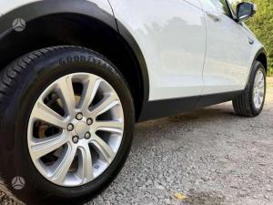 Balts Land Rover Discovery Sport 2015 Šauļi, ar dzinēja tilpumu 2.18 L un nobraukumu 195 tūkst. km par 14450 €, foto 23 vietnē AUTOMOTO.COM.LV