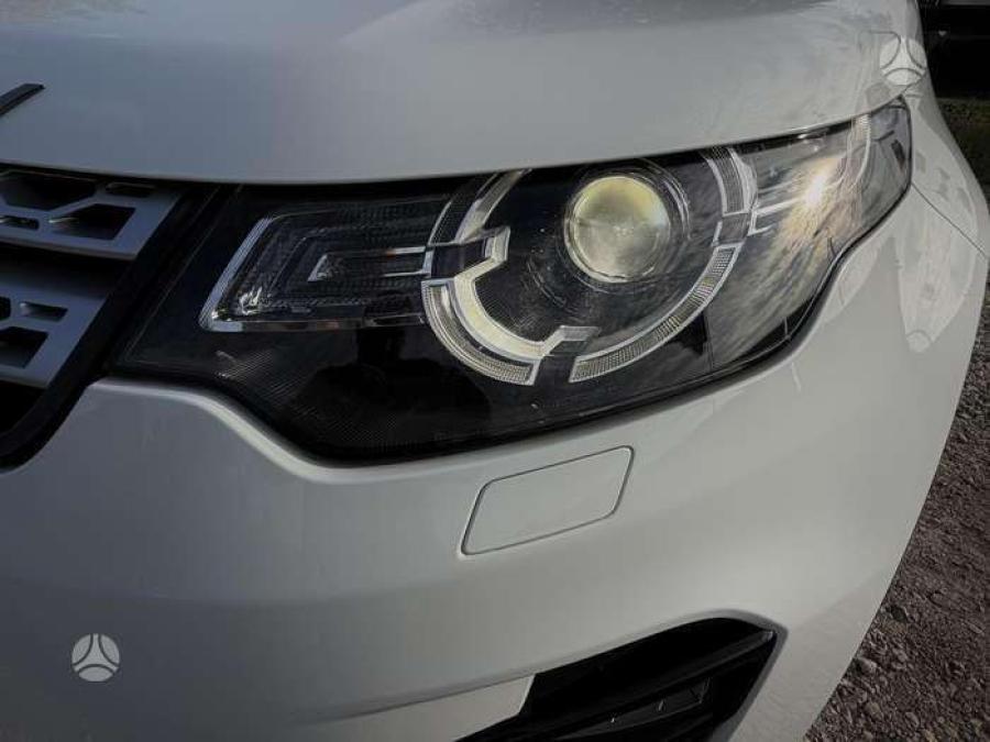 Balts Land Rover Discovery Sport 2015 Šauļi, ar dzinēja tilpumu 2.18 L un nobraukumu 195 tūkst. km par 14450 €, foto 24 vietnē AUTOMOTO.COM.LV