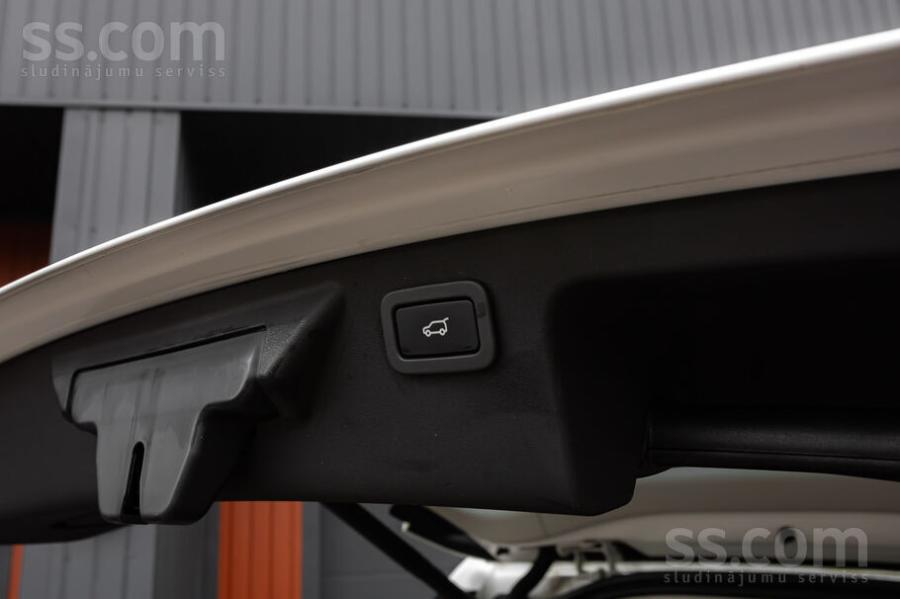 Белый Ленд Ровер Discovery Sport 2015 в Елгава, объемом двигателя 2.20 л и пробегом 0 тыс. км за 11900 €, фото 14 на AUTOMOTO.COM.LV