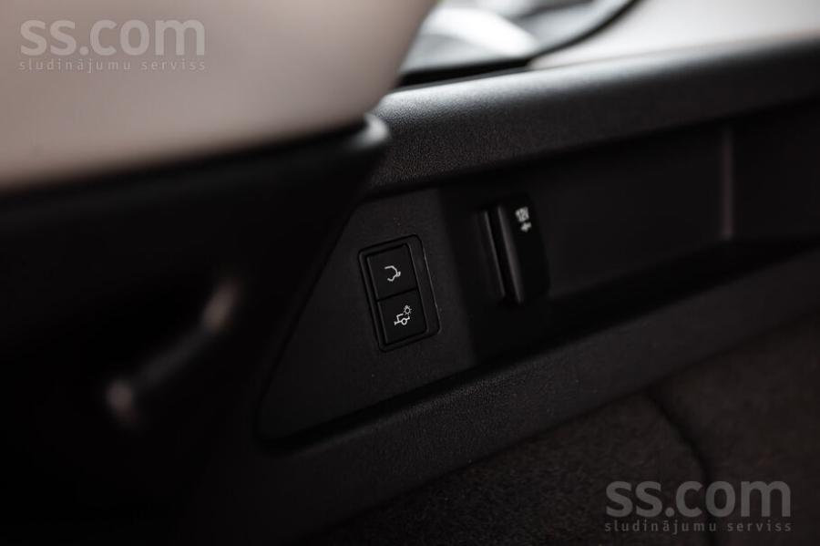 Белый Ленд Ровер Discovery Sport 2015 в Елгава, объемом двигателя 2.20 л и пробегом 0 тыс. км за 11900 €, фото 29 на AUTOMOTO.COM.LV