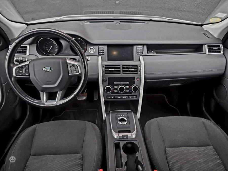 Balts Land Rover Discovery Sport 2015 Šauļi, ar dzinēja tilpumu 2.18 L un nobraukumu 216 tūkst. km par 7600 €, foto 24 vietnē AUTOMOTO.COM.LV
