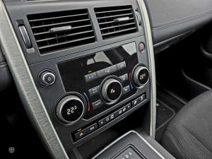 Balts Land Rover Discovery Sport 2015 Šauļi, ar dzinēja tilpumu 2.18 L un nobraukumu 216 tūkst. km par 7600 €, foto 28 vietnē AUTOMOTO.COM.LV
