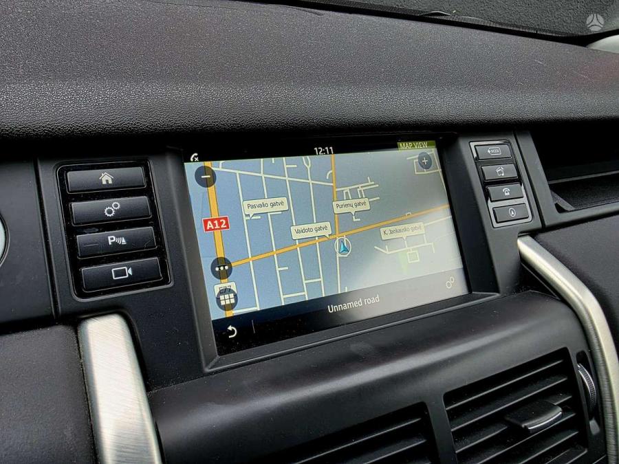Balts Land Rover Discovery Sport 2015 Šauļi, ar dzinēja tilpumu 2.18 L un nobraukumu 216 tūkst. km par 7600 €, foto 30 vietnē AUTOMOTO.COM.LV