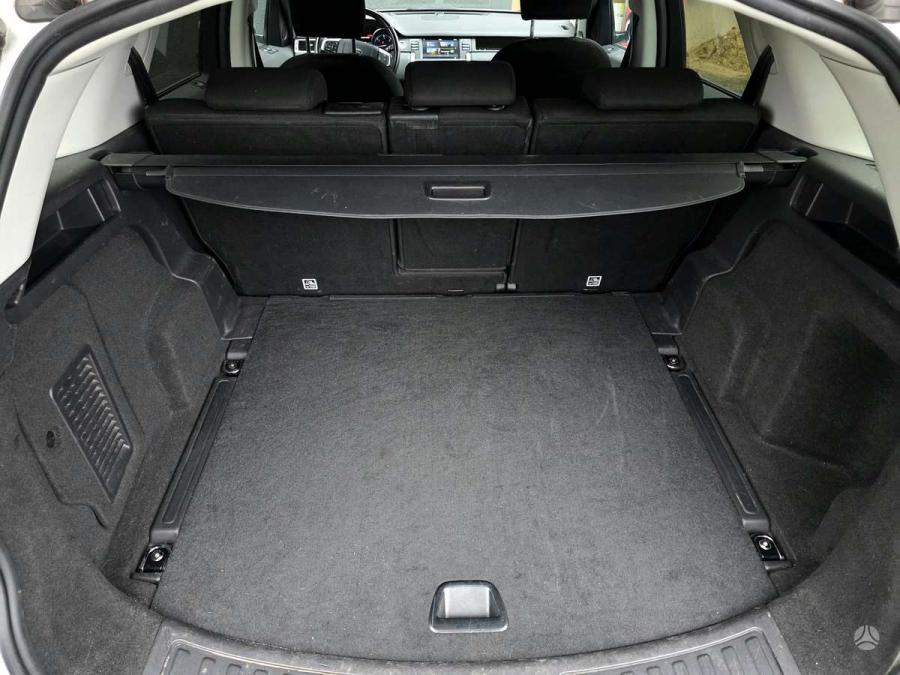 Balts Land Rover Discovery Sport 2015 Šauļi, ar dzinēja tilpumu 2.18 L un nobraukumu 216 tūkst. km par 7600 €, foto 32 vietnē AUTOMOTO.COM.LV