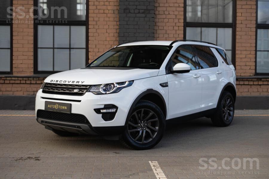 White Land Rover Discovery Sport 2016 in Riga, with an engine capacity of 2.00 L and mileage of 193 thousand km for 24500 €, photo 2 on AUTOMOTO.COM.LV