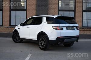 White Land Rover Discovery Sport 2016 in Riga, with an engine capacity of 2.00 L and mileage of 193 thousand km for 24500 €, photo 8 on AUTOMOTO.COM.LV