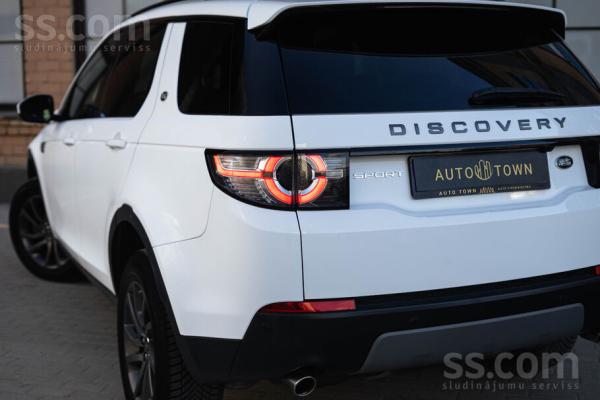 White Land Rover Discovery Sport 2016 in Riga, with an engine capacity of 2.00 L and mileage of 193 thousand km for 10500 €, photo 9 on AUTOMOTO.COM.LV