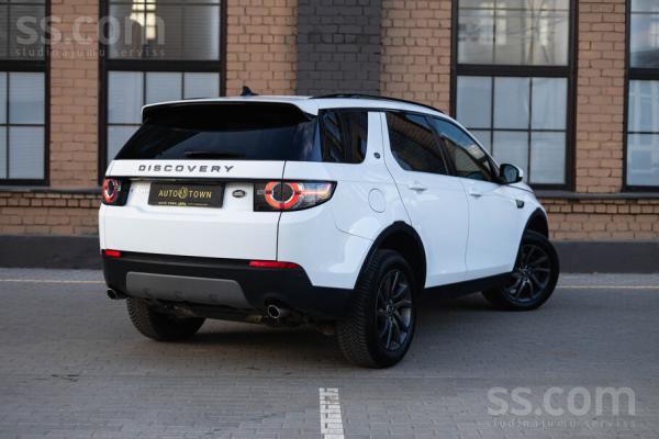 White Land Rover Discovery Sport 2016 in Riga, with an engine capacity of 2.00 L and mileage of 193 thousand km for 10500 €, photo 10 on AUTOMOTO.COM.LV