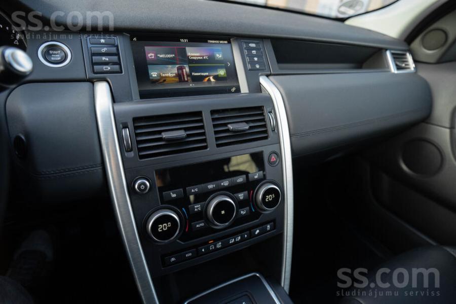 White Land Rover Discovery Sport 2016 in Riga, with an engine capacity of 2.00 L and mileage of 193 thousand km for 24500 €, photo 27 on AUTOMOTO.COM.LV