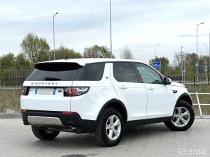 White Land Rover Discovery Sport 2016 in Taurage, with an engine capacity of 2.00 L and mileage of 149 thousand km for 8900 €, photo 8 on AUTOMOTO.COM.LV