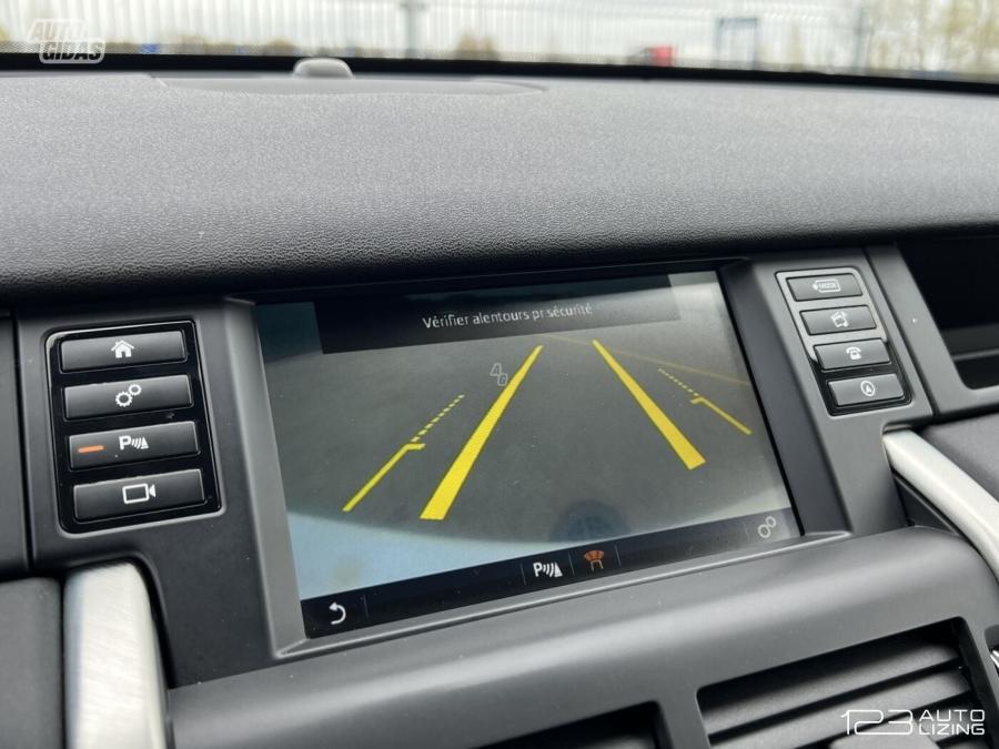 White Land Rover Discovery Sport 2016 in Taurage, with an engine capacity of 2.00 L and mileage of 149 thousand km for 8900 €, photo 19 on AUTOMOTO.COM.LV