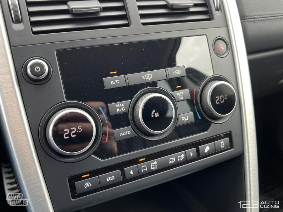 White Land Rover Discovery Sport 2016 in Taurage, with an engine capacity of 2.00 L and mileage of 149 thousand km for 8900 €, photo 20 on AUTOMOTO.COM.LV