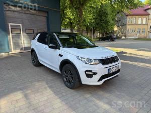 White Land Rover Discovery Sport 2016 in Liepaja, with an engine capacity of 2.00 L and mileage of 241 thousand km for 13800 €, photo 3 on AUTOMOTO.COM.LV
