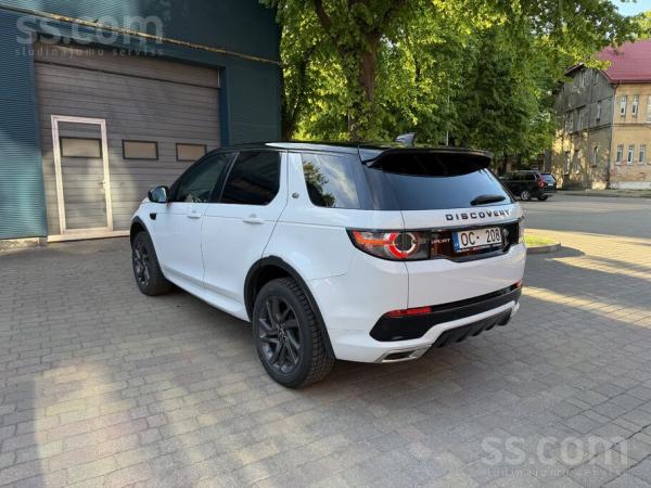 Balts Land Rover Discovery Sport 2016 Liepāja, ar dzinēja tilpumu 2.00 L un nobraukumu 241 tūkst. km par 13800 €, foto 3 vietnē AUTOMOTO.COM.LV