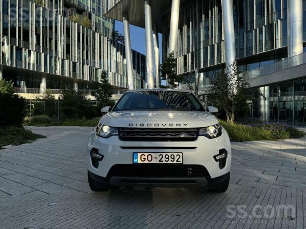 Белый Ленд Ровер Discovery Sport 2016 в Рига, объемом двигателя 2.00 л и пробегом 80 тыс. км за 14990 €, фото 2 на AUTOMOTO.COM.LV