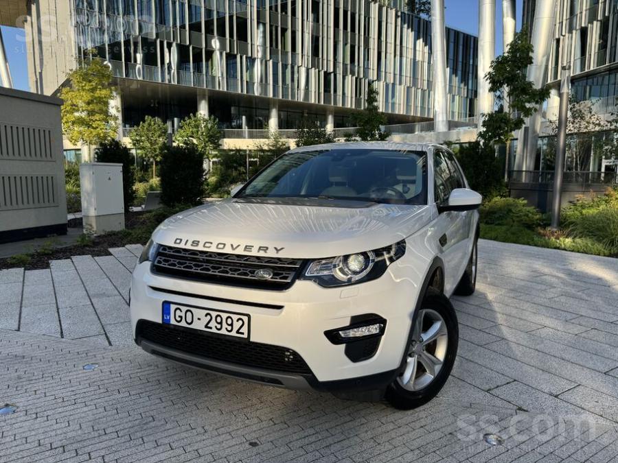 Белый Ленд Ровер Discovery Sport 2016 в Рига, объемом двигателя 2.00 л и пробегом 80 тыс. км за 14990 €, фото 1 на AUTOMOTO.COM.LV