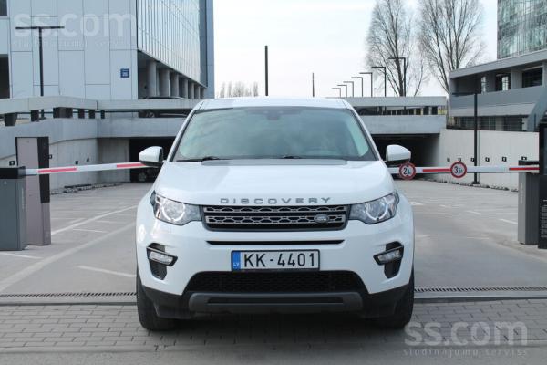 Balts Land Rover Discovery Sport 2016 Rīga, ar dzinēja tilpumu 2.00 L un nobraukumu 100 tūkst. km par 14500 €, foto 2 vietnē AUTOMOTO.COM.LV