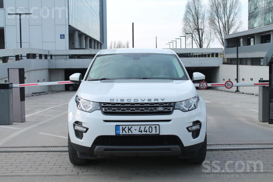 Белый Ленд Ровер Discovery Sport 2016 в Рига, объемом двигателя 2.00 л и пробегом 100 тыс. км за 14500 €, фото 3 на AUTOMOTO.COM.LV