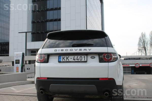 Balts Land Rover Discovery Sport 2016 Rīga, ar dzinēja tilpumu 2.00 L un nobraukumu 100 tūkst. km par 14500 €, foto 8 vietnē AUTOMOTO.COM.LV