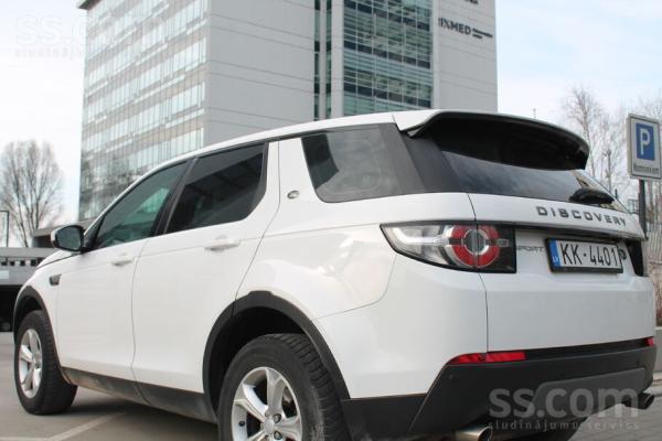 Balts Land Rover Discovery Sport 2016 Rīga, ar dzinēja tilpumu 2.00 L un nobraukumu 100 tūkst. km par 14500 €, foto 9 vietnē AUTOMOTO.COM.LV