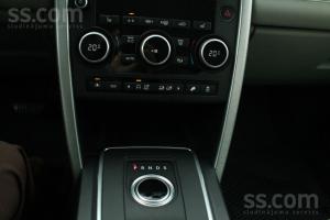 Белый Ленд Ровер Discovery Sport 2016 в Рига, объемом двигателя 2.00 л и пробегом 100 тыс. км за 14500 €, фото 16 на AUTOMOTO.COM.LV