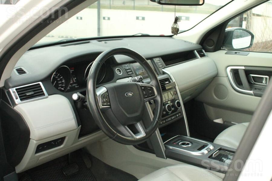 Белый Ленд Ровер Discovery Sport 2016 в Рига, объемом двигателя 2.00 л и пробегом 100 тыс. км за 14500 €, фото 20 на AUTOMOTO.COM.LV