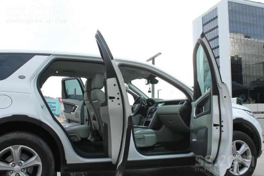 Белый Ленд Ровер Discovery Sport 2016 в Рига, объемом двигателя 2.00 л и пробегом 100 тыс. км за 14500 €, фото 26 на AUTOMOTO.COM.LV