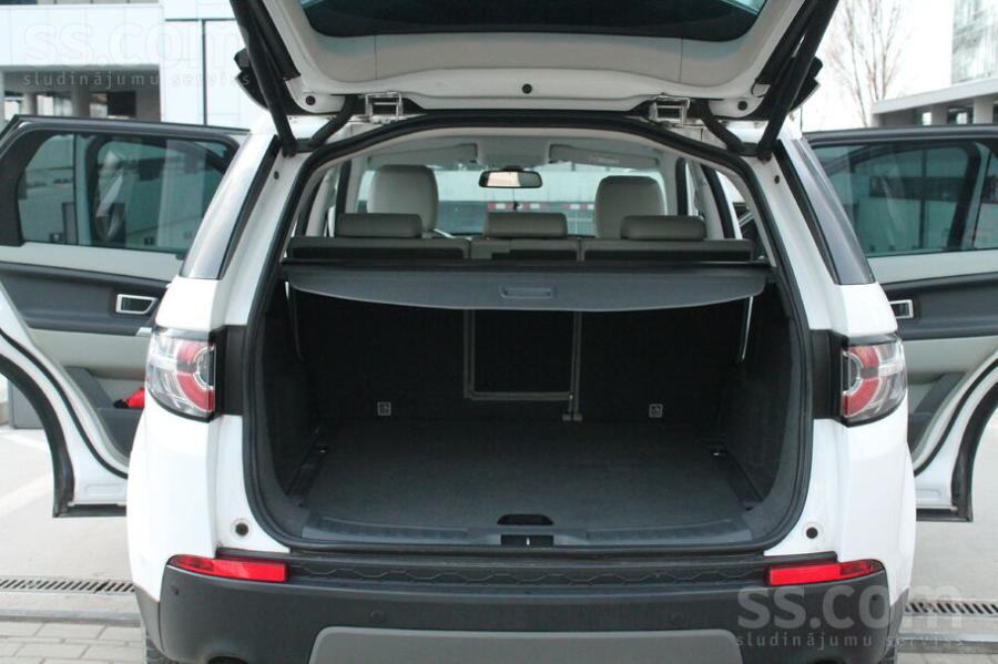 Белый Ленд Ровер Discovery Sport 2016 в Рига, объемом двигателя 2.00 л и пробегом 100 тыс. км за 14500 €, фото 28 на AUTOMOTO.COM.LV