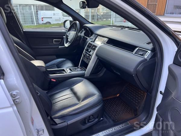 Белый Ленд Ровер Discovery Sport 2016 в Рига, объемом двигателя 2.00 л и пробегом 136 тыс. км за 12900 €, фото 5 на AUTOMOTO.COM.LV