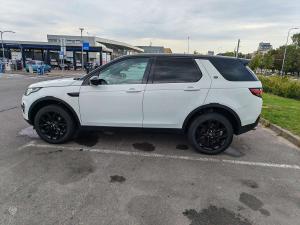 Balts Land Rover Discovery Sport 2016 Viļņa, ar dzinēja tilpumu 2.00 L un nobraukumu 107 tūkst. km par 12600 €, foto 8 vietnē AUTOMOTO.COM.LV