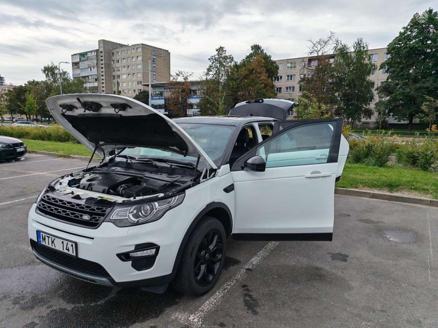 Balts Land Rover Discovery Sport 2016 Viļņa, ar dzinēja tilpumu 2.00 L un nobraukumu 107 tūkst. km par 12600 €, foto 14 vietnē AUTOMOTO.COM.LV