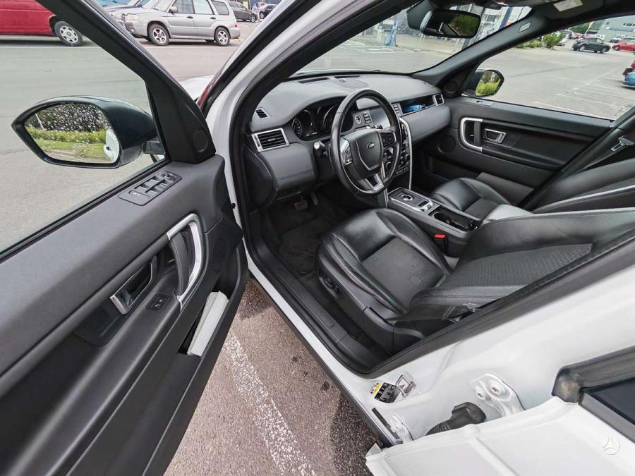 Balts Land Rover Discovery Sport 2016 Viļņa, ar dzinēja tilpumu 2.00 L un nobraukumu 107 tūkst. km par 12600 €, foto 19 vietnē AUTOMOTO.COM.LV
