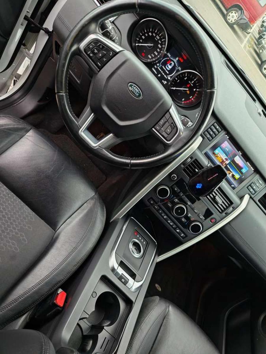 Balts Land Rover Discovery Sport 2016 Viļņa, ar dzinēja tilpumu 2.00 L un nobraukumu 107 tūkst. km par 12600 €, foto 25 vietnē AUTOMOTO.COM.LV