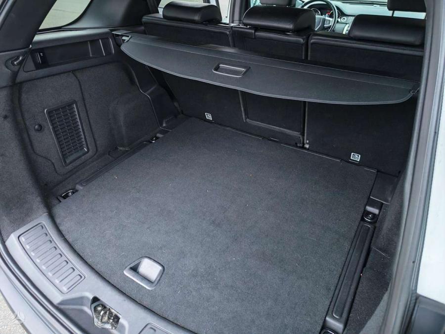 Balts Land Rover Discovery Sport 2016 Viļņa, ar dzinēja tilpumu 2.00 L un nobraukumu 107 tūkst. km par 12600 €, foto 33 vietnē AUTOMOTO.COM.LV