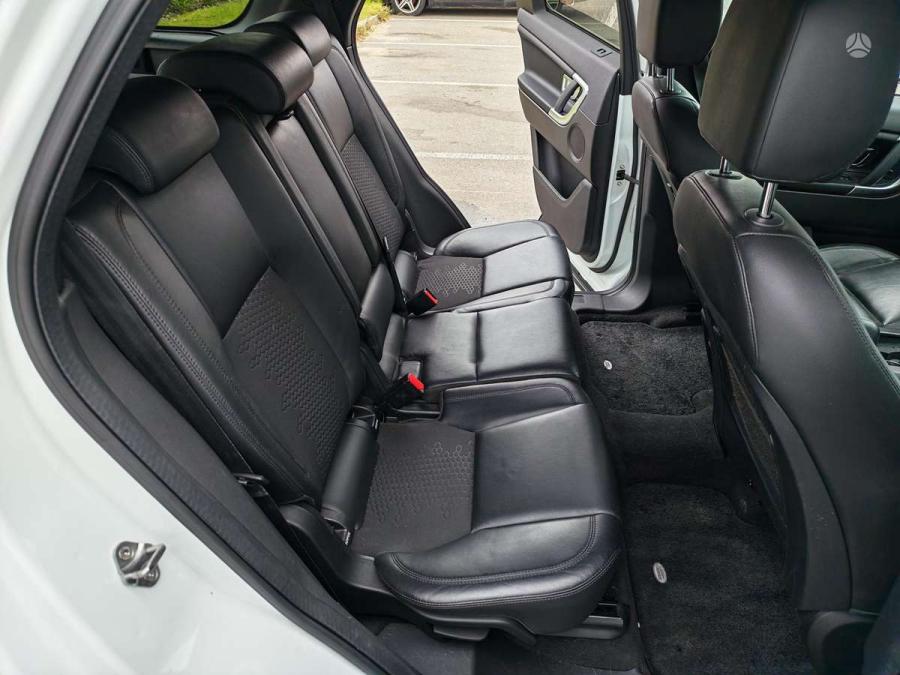 Balts Land Rover Discovery Sport 2016 Viļņa, ar dzinēja tilpumu 2.00 L un nobraukumu 107 tūkst. km par 12600 €, foto 36 vietnē AUTOMOTO.COM.LV