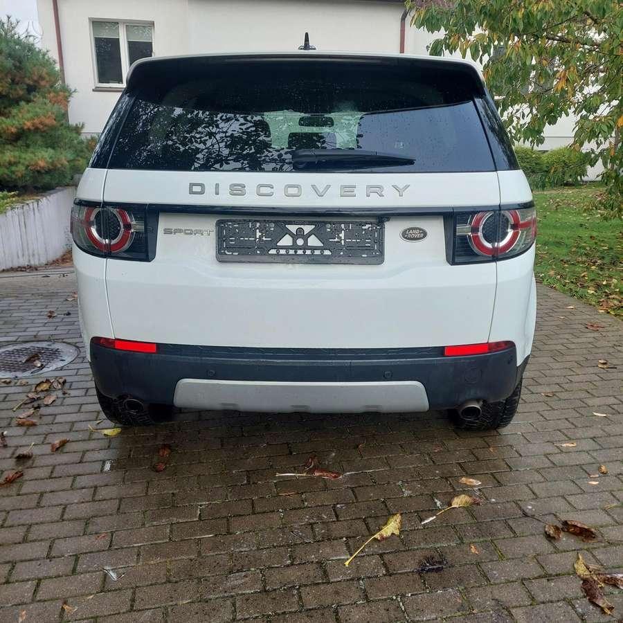 Balts Land Rover Discovery Sport 2016 Alīta, ar dzinēja tilpumu 2.00 L un nobraukumu 135 tūkst. km par 7900 €, foto 6 vietnē AUTOMOTO.COM.LV