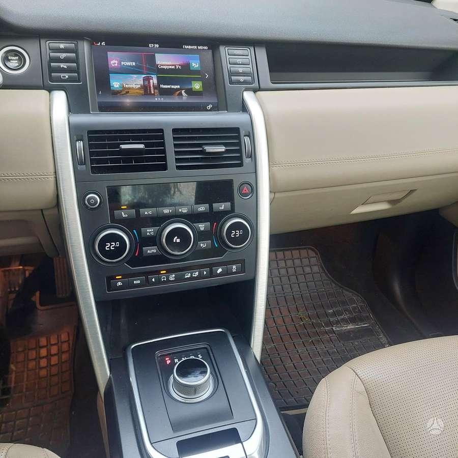 Balts Land Rover Discovery Sport 2016 Alīta, ar dzinēja tilpumu 2.00 L un nobraukumu 135 tūkst. km par 7900 €, foto 11 vietnē AUTOMOTO.COM.LV