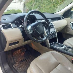 Balts Land Rover Discovery Sport 2016 Alīta, ar dzinēja tilpumu 2.00 L un nobraukumu 135 tūkst. km par 7900 €, foto 13 vietnē AUTOMOTO.COM.LV