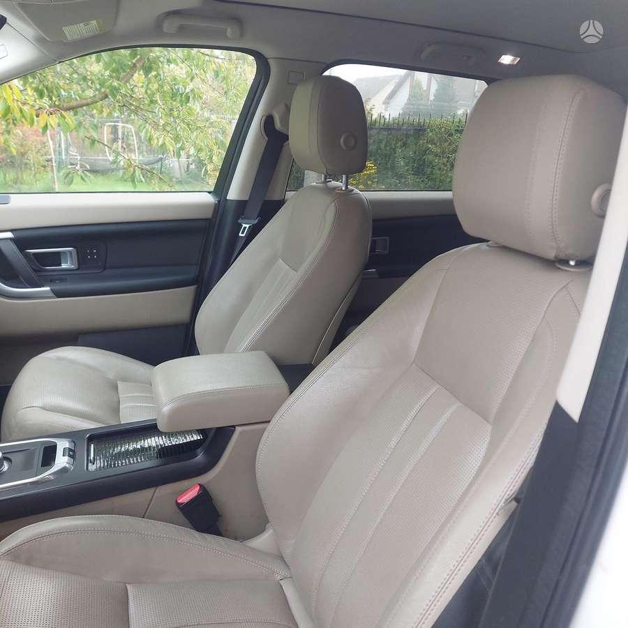 Balts Land Rover Discovery Sport 2016 Alīta, ar dzinēja tilpumu 2.00 L un nobraukumu 135 tūkst. km par 7900 €, foto 14 vietnē AUTOMOTO.COM.LV