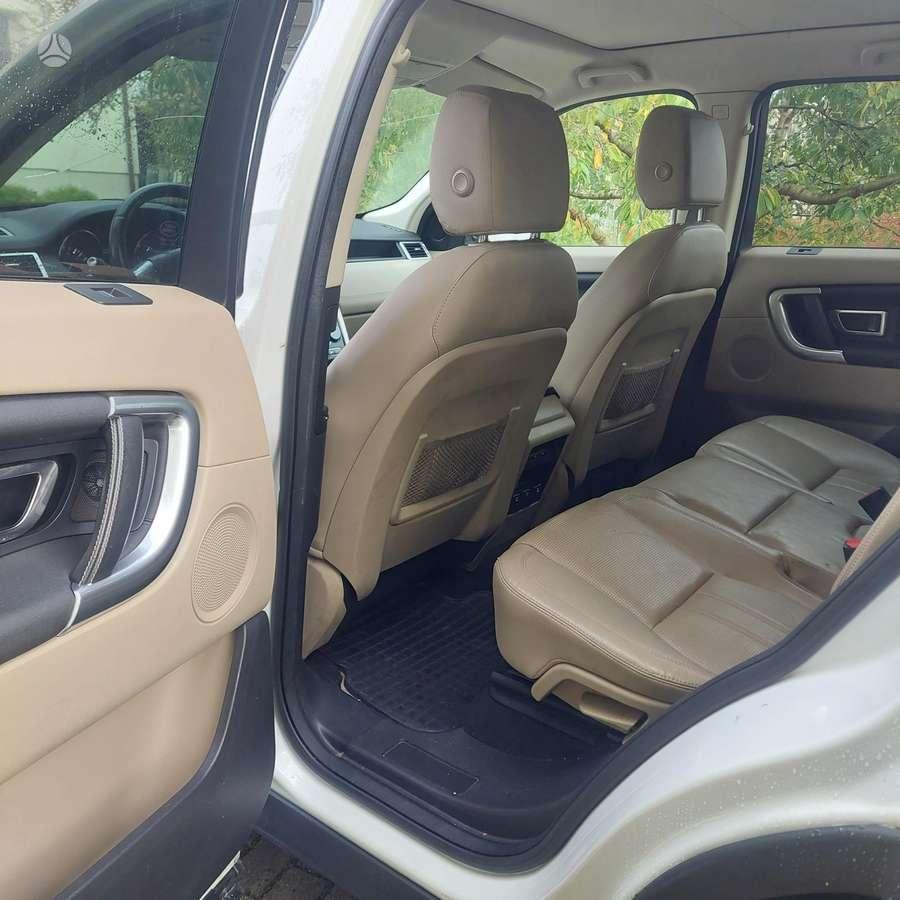 Balts Land Rover Discovery Sport 2016 Alīta, ar dzinēja tilpumu 2.00 L un nobraukumu 135 tūkst. km par 7900 €, foto 15 vietnē AUTOMOTO.COM.LV