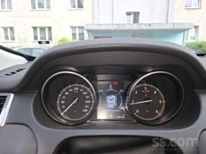 Balts Land Rover Discovery Sport 2017 Rīga, ar dzinēja tilpumu 2.00 L un nobraukumu 157 tūkst. km par 11500 €, foto 9 vietnē AUTOMOTO.COM.LV