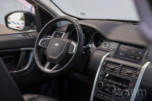 White Land Rover Discovery Sport 2017 in Riga, with an engine capacity of 2.00 L and mileage of 0 thousand km for 10495 €, photo 23 on AUTOMOTO.COM.LV