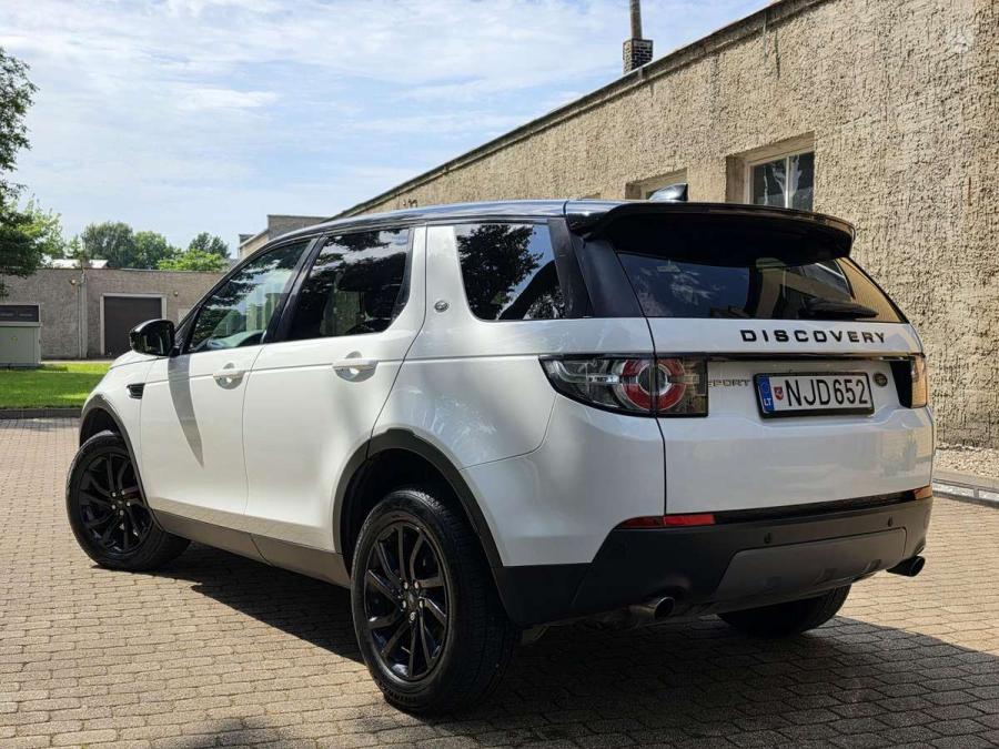 Balts Land Rover Discovery Sport 2017 Šilutė, ar dzinēja tilpumu 2.00 L un nobraukumu 161 tūkst. km par 8000 €, foto 4 vietnē AUTOMOTO.COM.LV