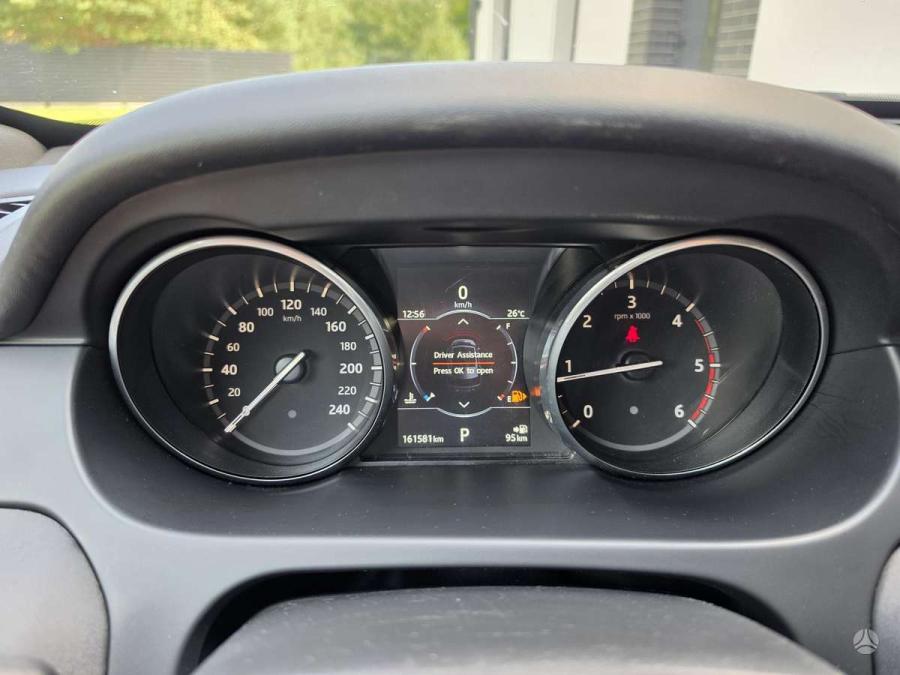 Balts Land Rover Discovery Sport 2017 Šilutė, ar dzinēja tilpumu 2.00 L un nobraukumu 161 tūkst. km par 8000 €, foto 17 vietnē AUTOMOTO.COM.LV