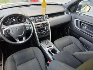 Balts Land Rover Discovery Sport 2017 Šilutė, ar dzinēja tilpumu 2.00 L un nobraukumu 161 tūkst. km par 8000 €, foto 23 vietnē AUTOMOTO.COM.LV