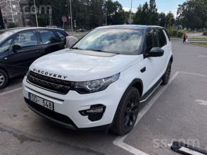White Land Rover Discovery Sport 2017 in Riga, with an engine capacity of 2.00 L and mileage of 158 thousand km for 12900 €, photo  on AUTOMOTO.COM.LV