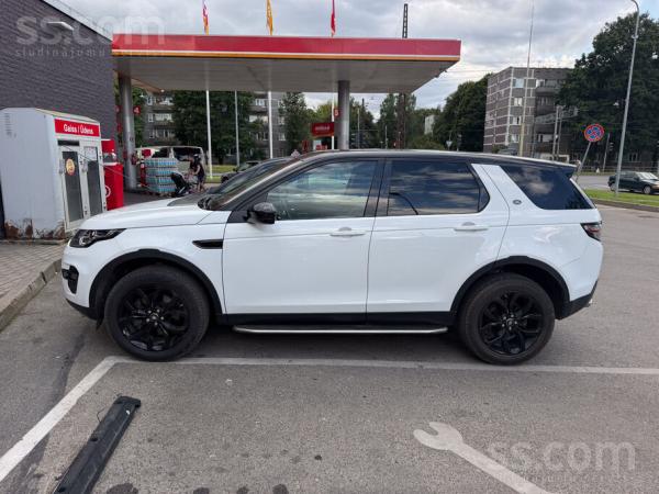 Белый Ленд Ровер Discovery Sport 2017 в Рига, объемом двигателя 2.00 л и пробегом 158 тыс. км за 12900 €, фото 2 на AUTOMOTO.COM.LV
