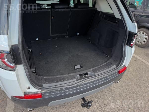 Белый Ленд Ровер Discovery Sport 2017 в Рига, объемом двигателя 2.00 л и пробегом 158 тыс. км за 12900 €, фото 5 на AUTOMOTO.COM.LV