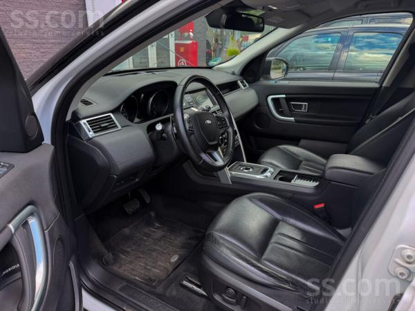 Белый Ленд Ровер Discovery Sport 2017 в Рига, объемом двигателя 2.00 л и пробегом 158 тыс. км за 12900 €, фото 6 на AUTOMOTO.COM.LV